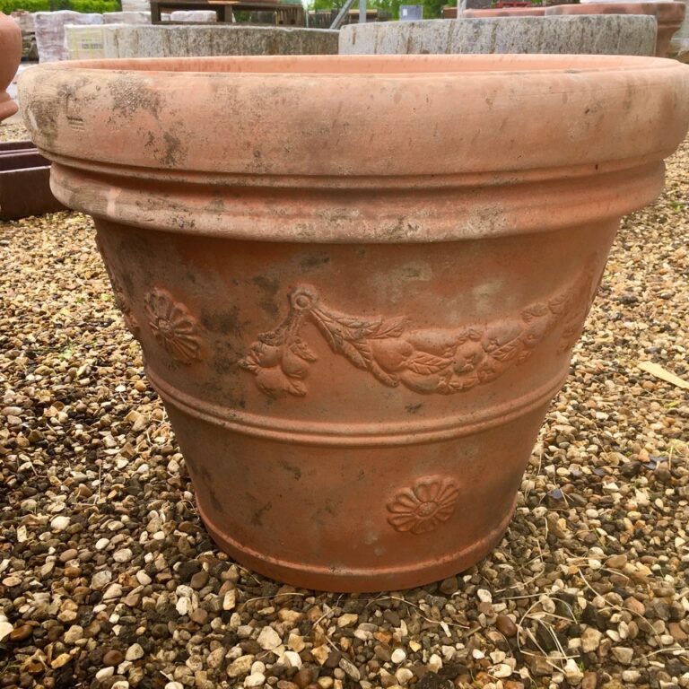Handmade Italian Terracotta Garland B Rolled Rim Pot - Watling Reclamation