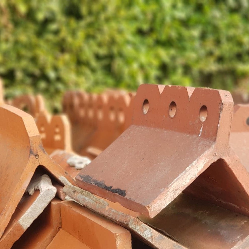 Reclaimed Ridge Tiles - Watling Reclamation