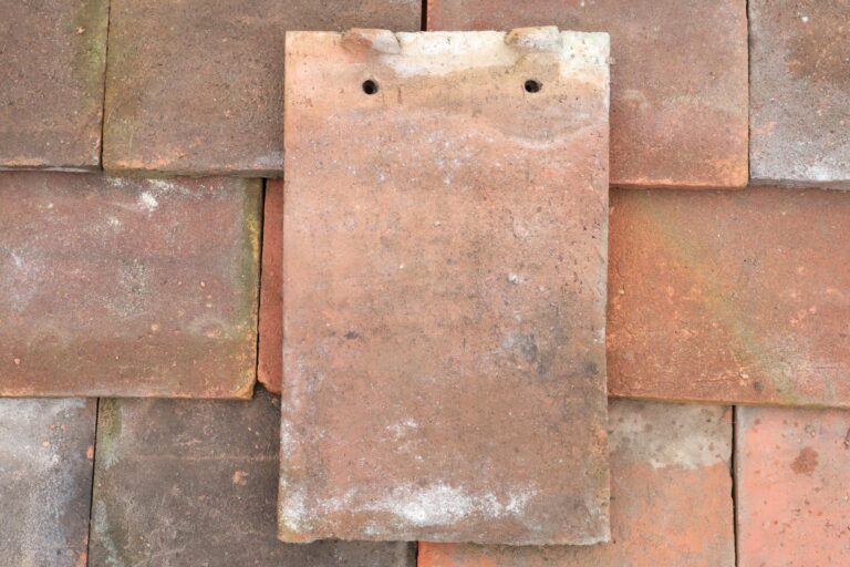 Reclaimed Plain Red Clay Roof Tile 10 1/2" x 6 1/2" - Watling Reclamation