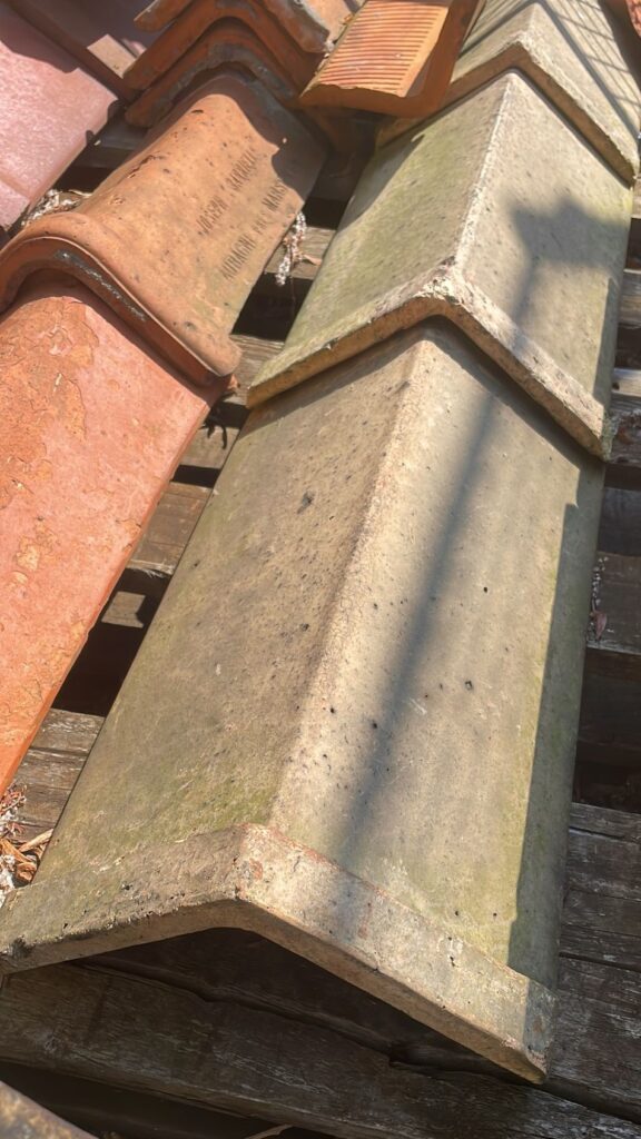 Buff Clay Capped Ridge Tiles - Watling Reclamation