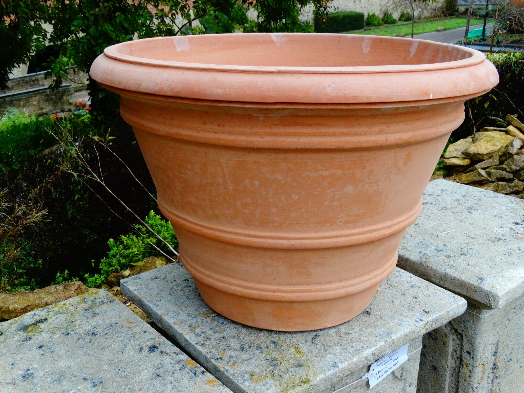 Handmade Italian Tuscan Plain Rolled Rim Pot - Watling Reclamation