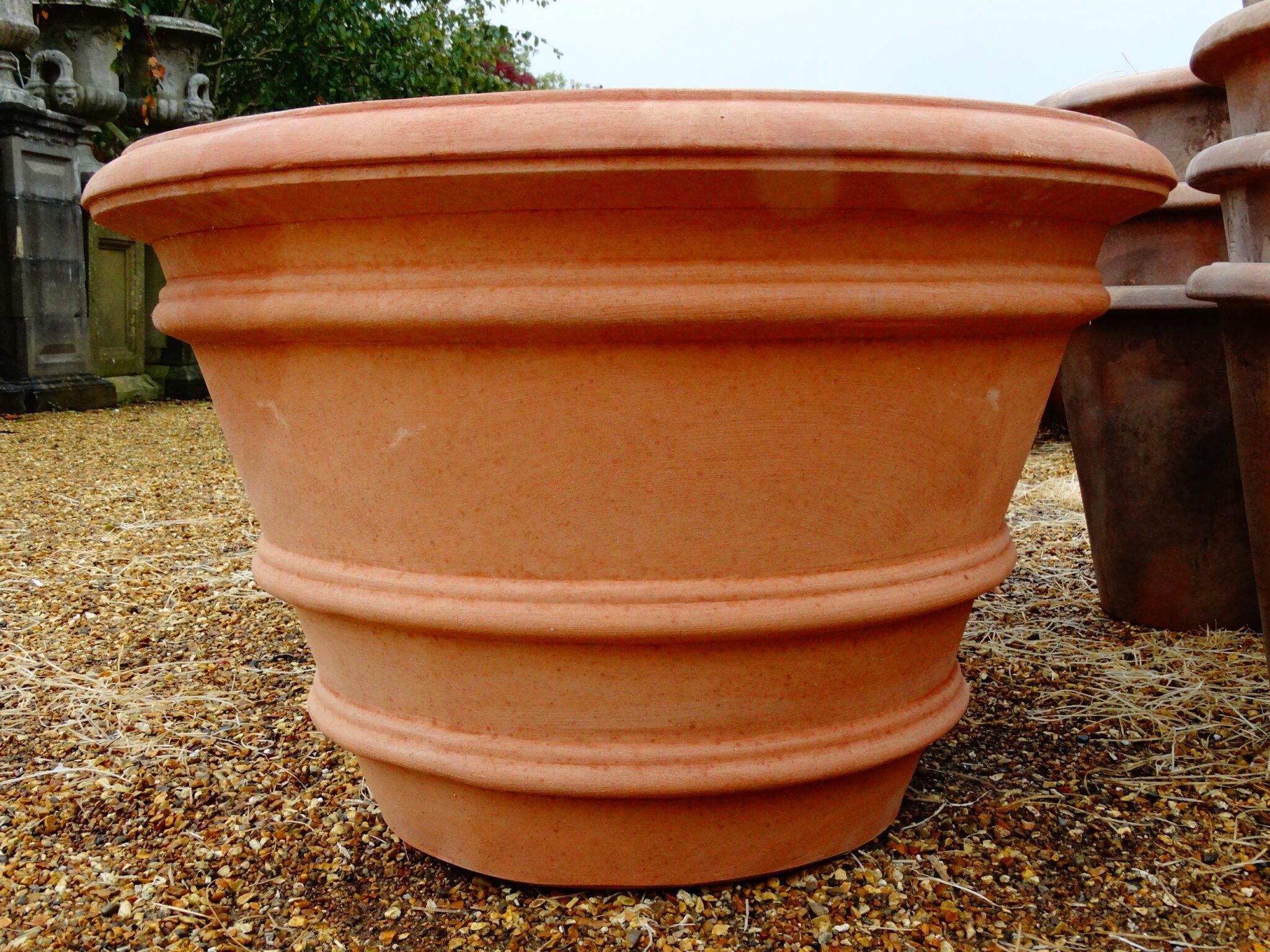 Handmade Italian Tuscan Plain Rolled Rim Pot - Watling Reclamation