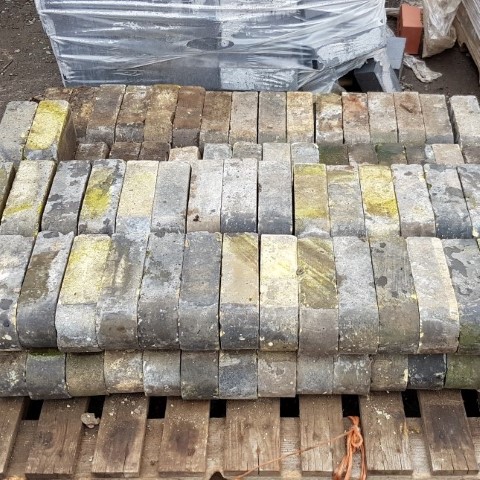 Frieze or Cownose Brick (Reclaimed) - Watling Reclamation