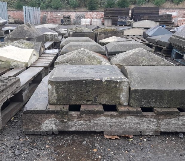 4 Way Terracotta Pier Caps Pair - Watling Reclamation