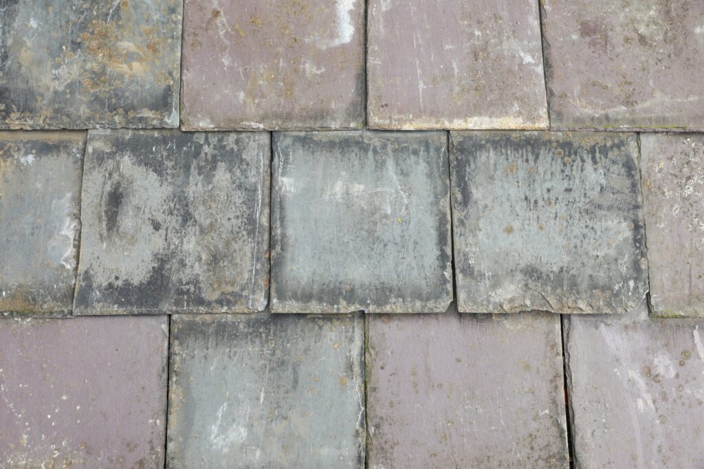 Reclaimed Welsh Roof Slates 20" x 9" - Watling Reclamation