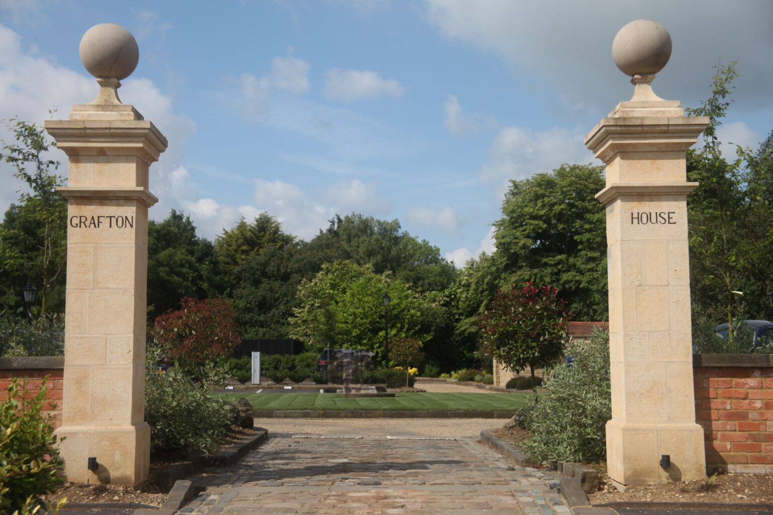 Gates posts & railings - Watling Reclamation
