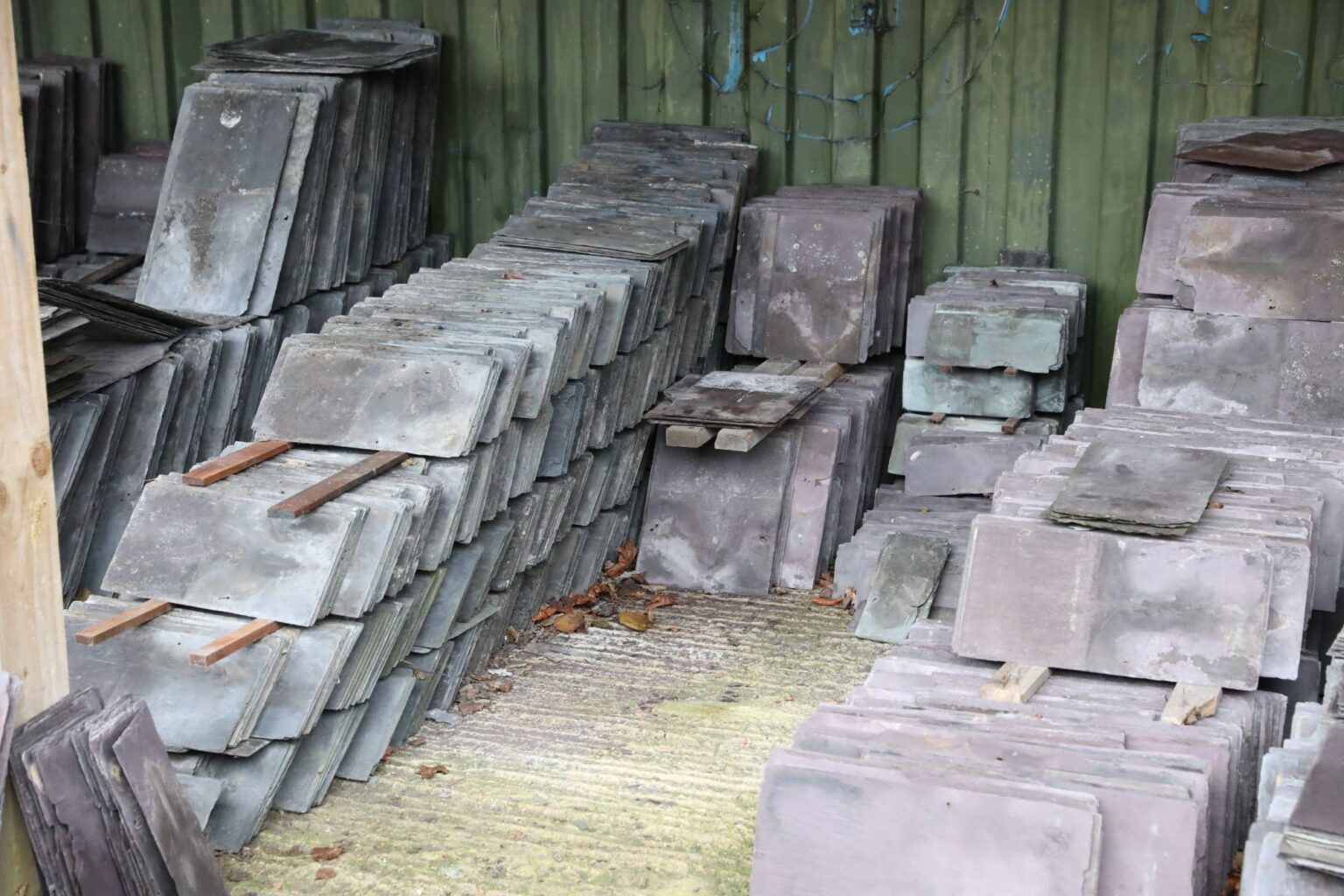 Reclaimed Redland 90 Roof Tiles Grey - Watling Reclamation