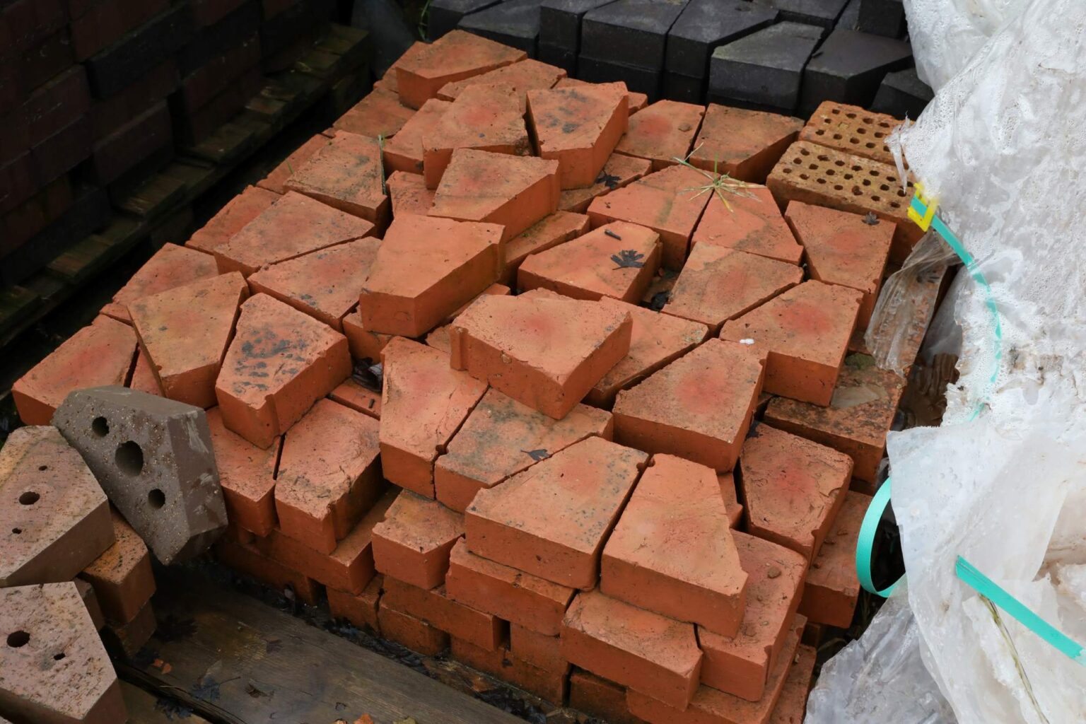cant and squint bricks (new & reclaimed) - Watling Reclamation
