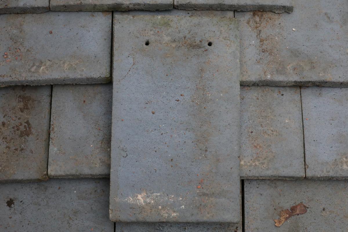 Sandtoft Plain Concrete Roof Tiles Grey 10 1/2" - Watling Reclamation