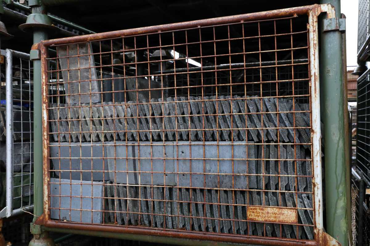 Sandtoft Plain Concrete Roof Tiles Grey 10 1/2" - Watling Reclamation