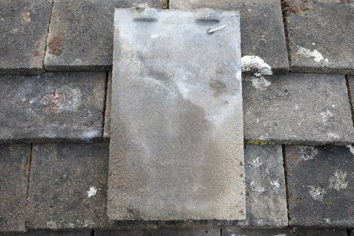 Grey Textured Concrete Roof Tiles Reclaimed 10 1/2" - Watling Reclamation